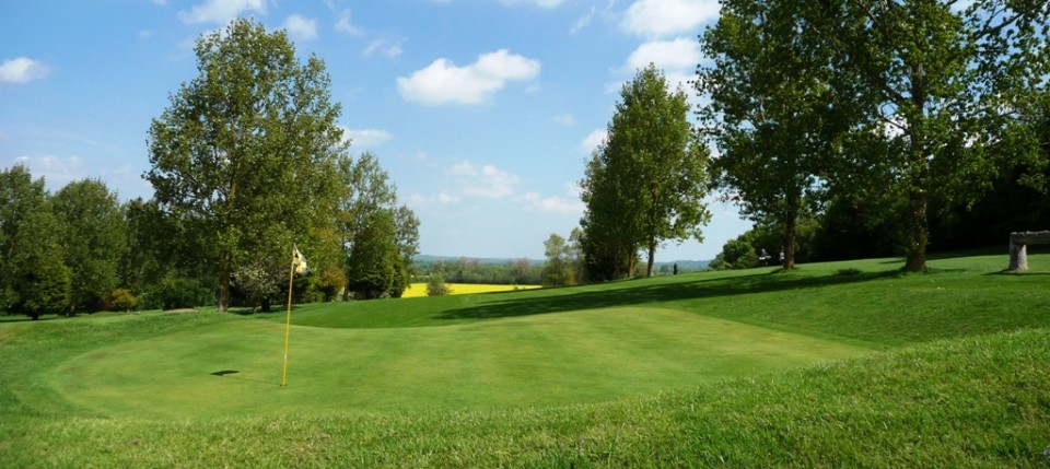 Ivinghoe Golf Club — 9 Hole Golf Course In Buckinghamshire